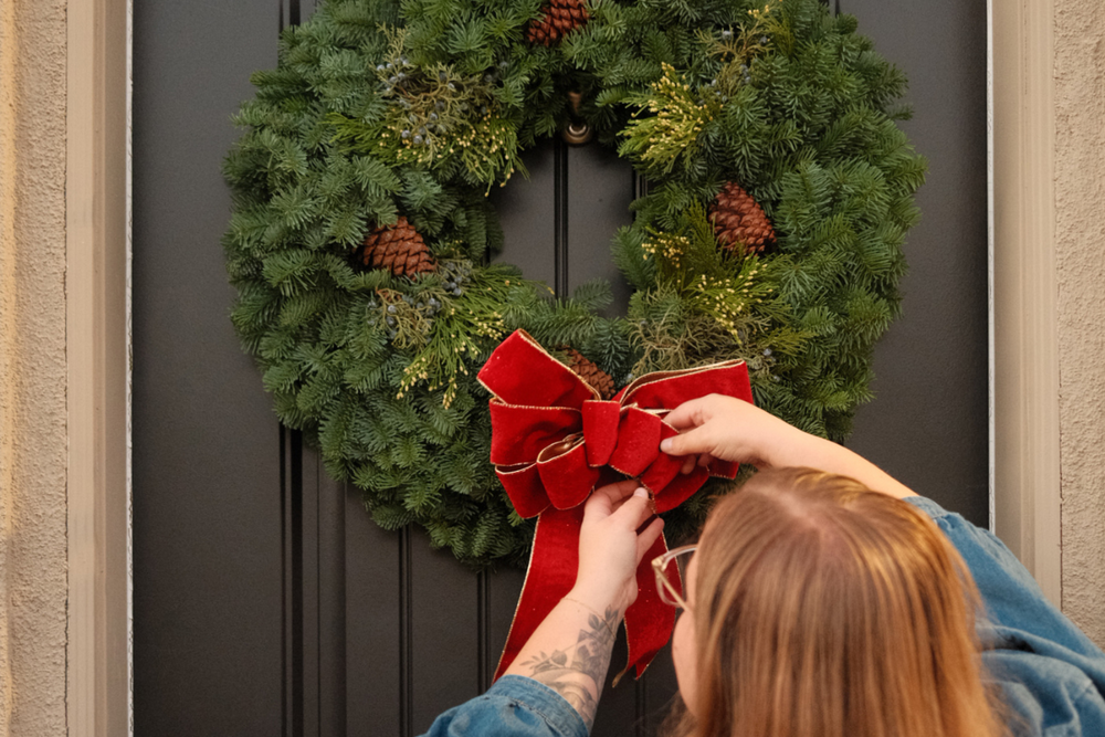 Natural, Handmade Fresh Wreaths Shipped Nationwide | WreathCo