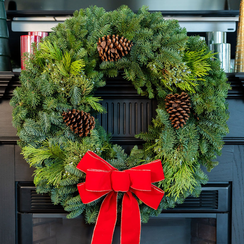 Yuletide Classic 26" Fresh Wreath – WreathCo